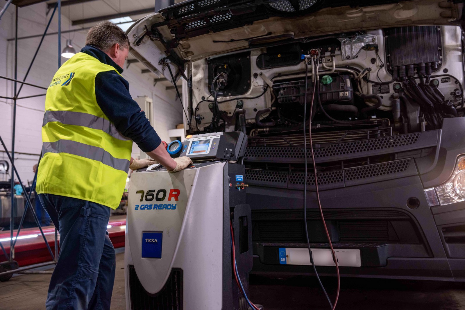 Air-con recharging | Central Fleet Solutions